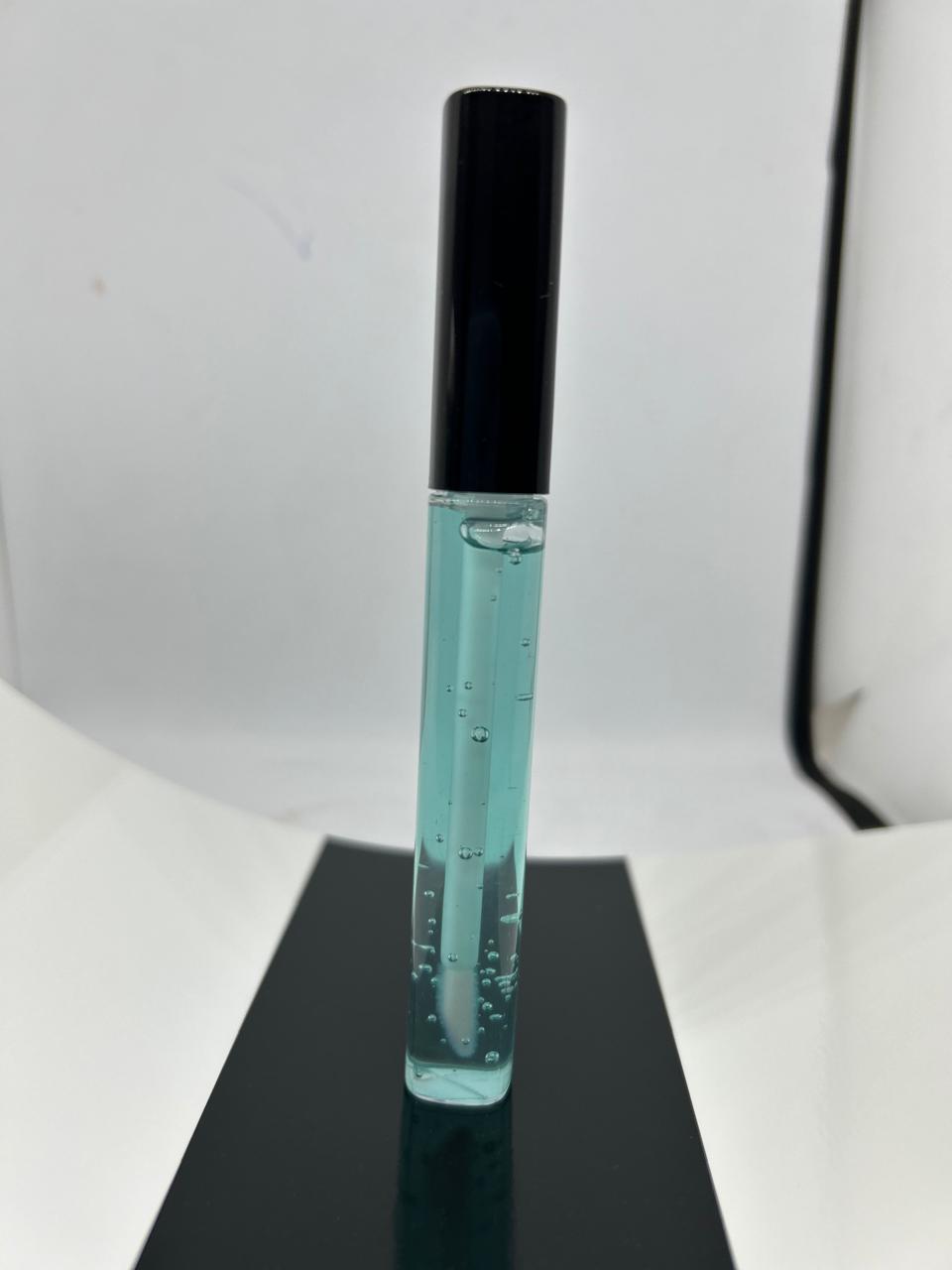 RazzleDazzle-Flip Pale Blue - Sensient Beauty
